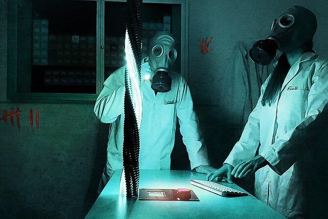 Escape room: Dr. Field's Mad Lab - A Fun and Challenging Escape Room Experience in Miami