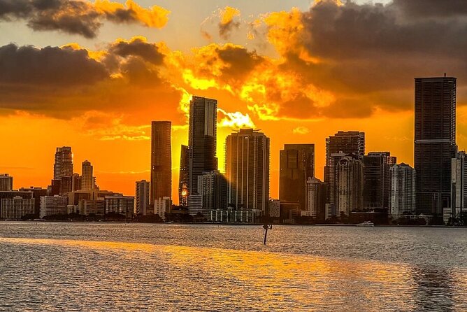 Evening Sightseeing Cruise on Biscayne Bay Miami - FAQs