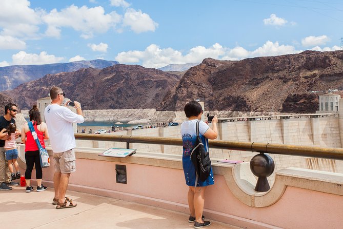 Exclusive: Private Tour of Las Vegas and the Hoover Dam - FAQ