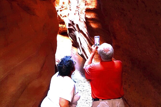 Experience a Secret Slot Canyon in Southern Utah! - What to Expect from the Tour