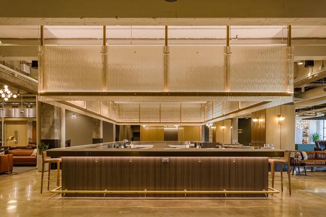 Explore the Historic Old Post Office in Chicago - A Deep Dive into the Old Post Office Tour