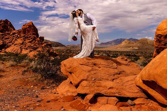 Fire Rock Wedding at Redstone Dune Trails - Key Points