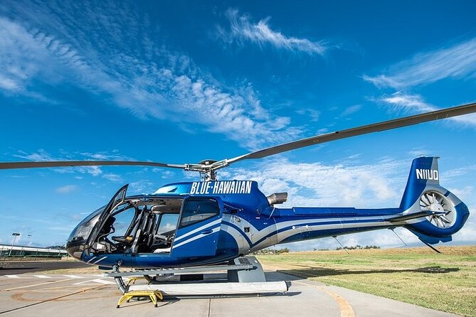 First Class Waterfalls of West Maui and Molokai Helicopter Tour - The Aircraft and Comfort