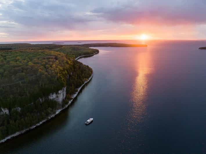 Fish Creek, WI: Sunset Live Music Cruise - Key Points