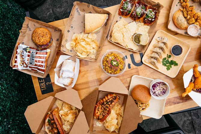 French Quarter Boozy Lunch Crawl with Seafood Boil - Guides and Personal Touches