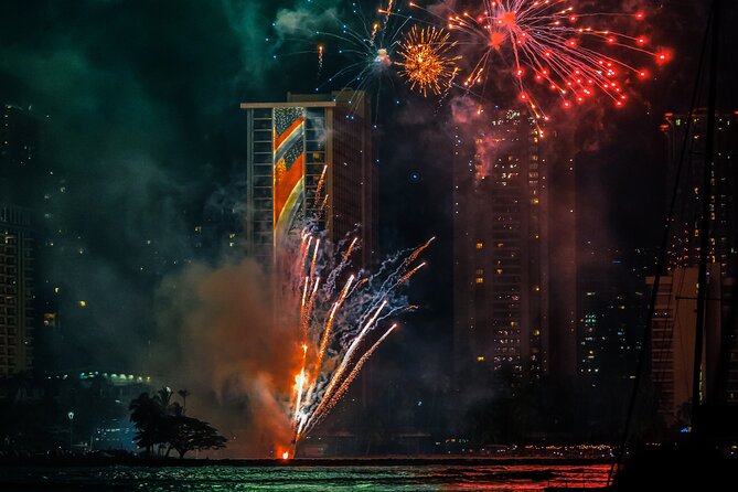 Friday Night Firework Cruise in Waikiki - FAQ