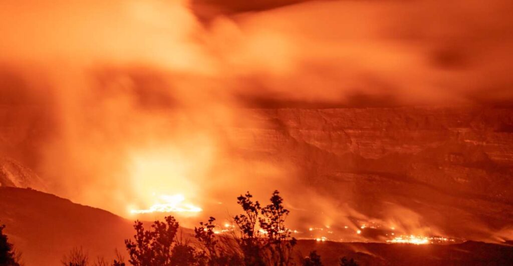 From Kailua-Kona: All-Inclusive Volcanoes National Park Tour