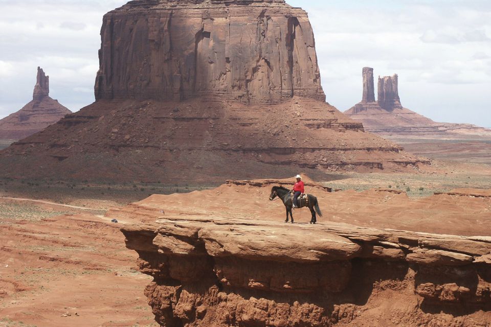 From Sedona or Flagstaff: Full-Day Monument Valley Tour - Price and Value Analysis