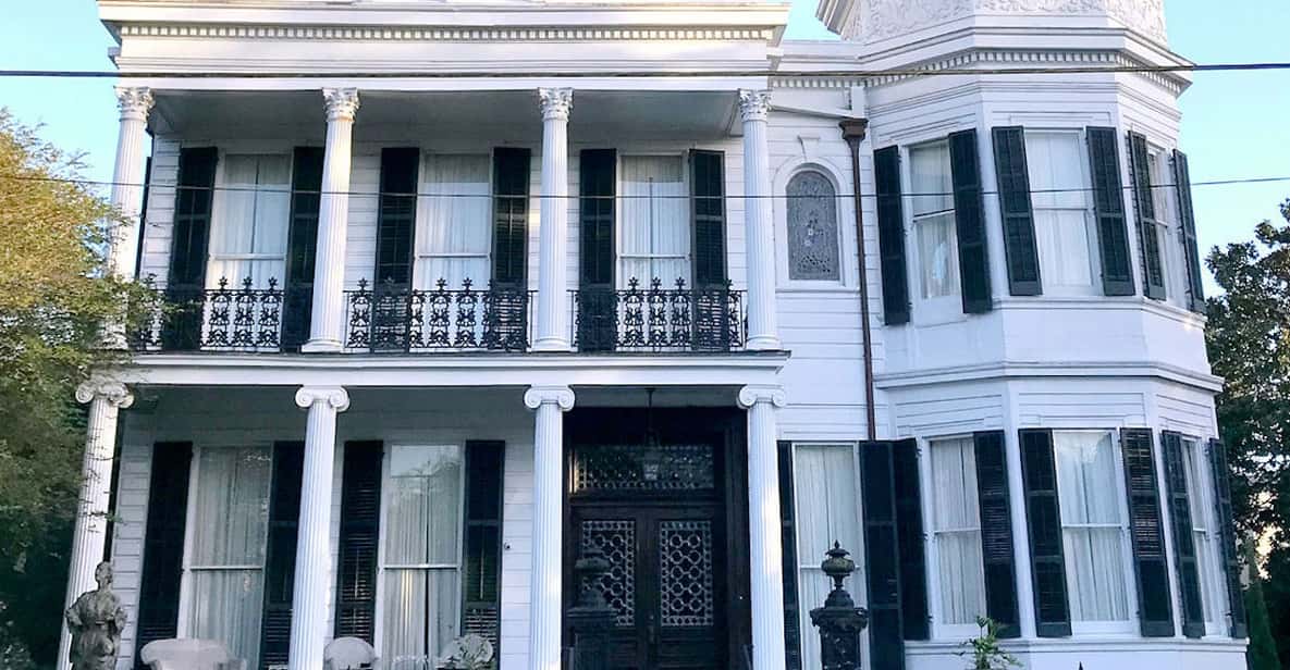 Garden District Walking Tour - The Experience of the Neighborhood