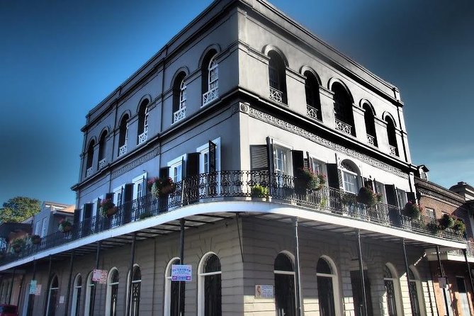 Ghost and Vampire Walking Tour Of The French Quarter - Key Points