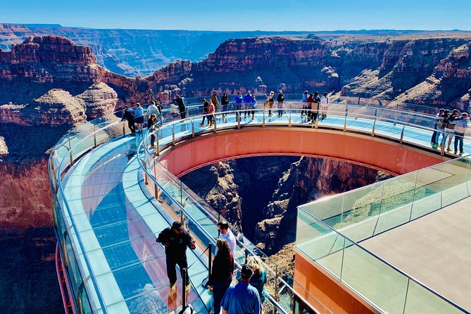 Grand Canyon Tour with Skywalk and Spanish Helicopter Flight - A Complete Look at the Tour Experience