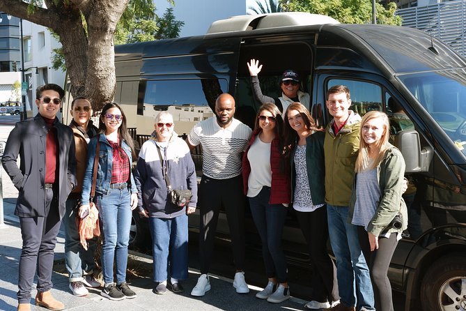 Grand City Tour of Los Angeles, Hollywood and Beverly Hills - Hollywood Boulevard: The Glamour of Tinseltown