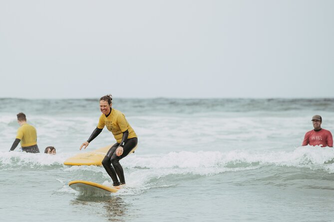 Group Surf Lesson - The Details of the San Diego Group Surf Lesson