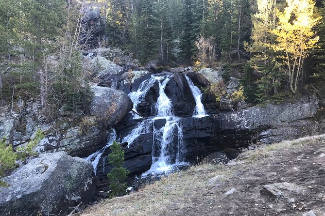 Guided Hiking Experience of Iconic Mirror Lake & Lone Eagle Peak