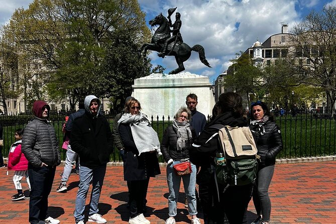 Guided tour in French of the Essentials of Washington - Analyzing the Price and Duration