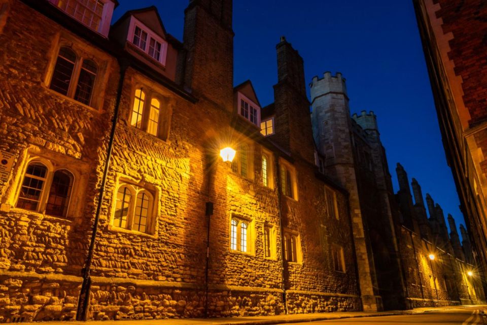 Haunted Stories of Cambridge  Private Walking Tour - Key Points