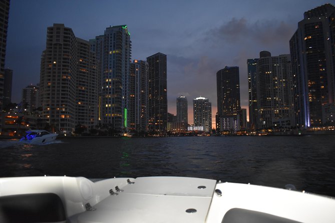 Have the best time in Miami aboard our SeaRay - FAQ