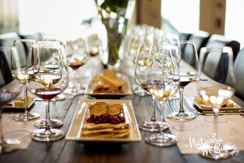 Healdsburg: Boutique Wine and Food Pairing Walking Tour