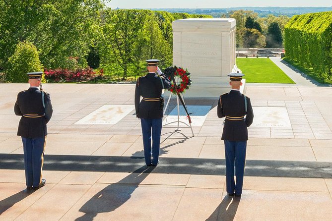 "HEROES OF FREEDOM" Shared Tour (4 Hours Military Tribute) - Who Should Consider This Tour