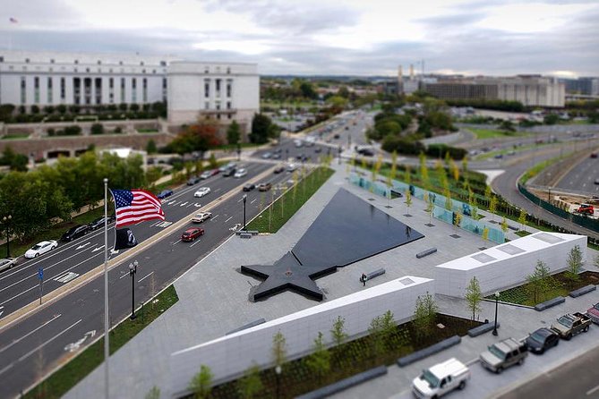 "HEROES OF FREEDOM" Shared Tour (4 Hours Military Tribute) - The Sum Up