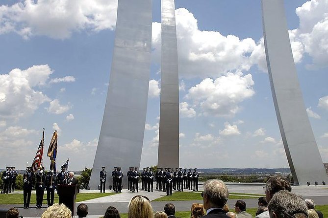 "HEROES OF FREEDOM" Shared Tour (4 Hours Military Tribute) - FAQ