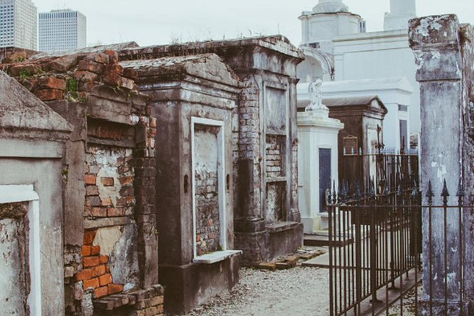 Highights Of New Orleans: Voodoo & Cemetery Tour - A Detailed Look at the Highlights and What to Expect