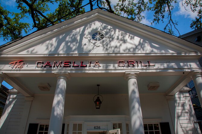 Highlights of the New Orleans Carrollton Neighborhood - Key Points