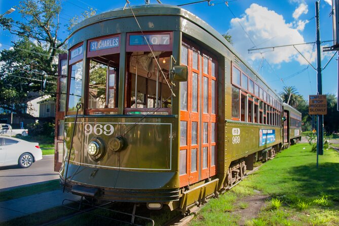 Highlights of the New Orleans Carrollton Neighborhood - Practical Information and Value