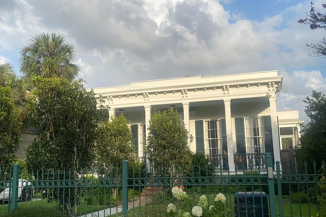 Highlights of the New Orleans Carrollton Neighborhood - Who Should Take This Tour?