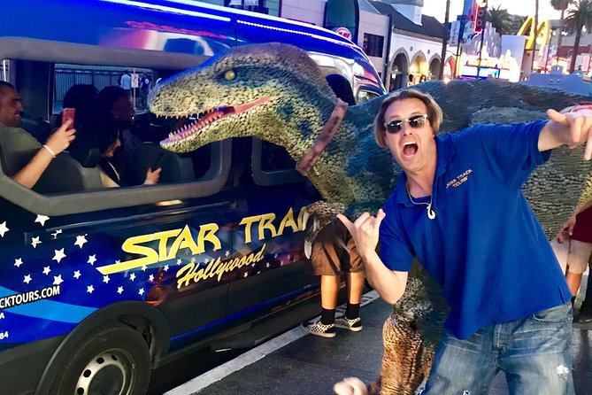 Hollywood Star Tour - Hollywood Star Tour Review: Glitz, Glamour, and Celebrity Homes in Los Angeles