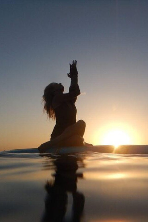 Honolulu: Sunset SUP Yoga Class - Honolulu: Sunset SUP Yoga Class — A Unique Blend of Serenity and Style