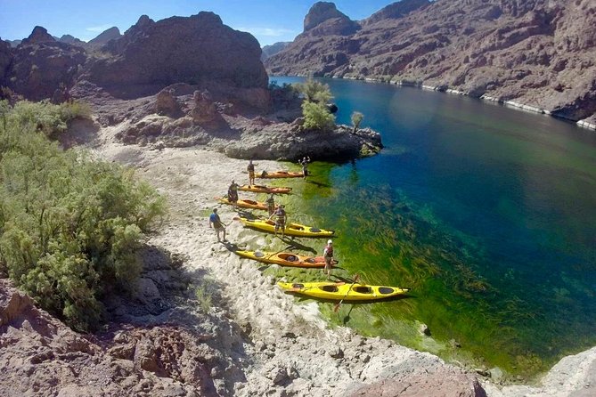 Hoover Dam Kayak Tour on the Colorado River with Shuttle Transfer