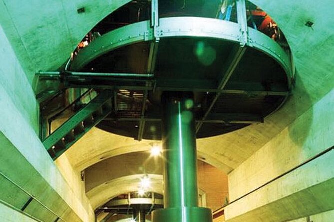 Hoover Dam Power Plant tour - Exploring the Details of the Hoover Dam Power Plant Tour