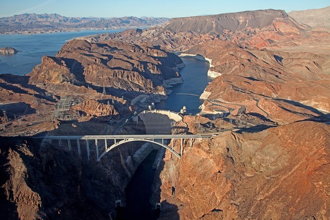 Hoover Dam Tour from Las Vegas with Hot Breakfast - A Closer Look at the Tour Experience