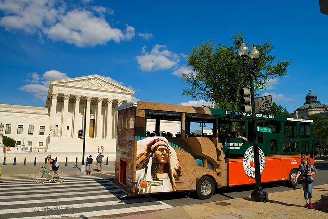 Hop-On Hop-Off 21 Stop Trolley Tour + Arlington Cemetery - The Value for Money