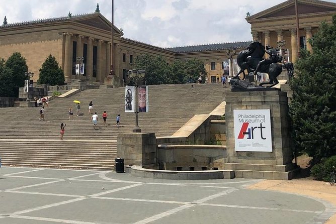 Hop On Hop Off Double Decker Bus Tour of Philadelphia - FAQ