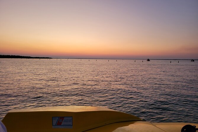 Hydro Rocket Dolphin Sightseeing Boat Tour from Destin - Crab Island and the Return