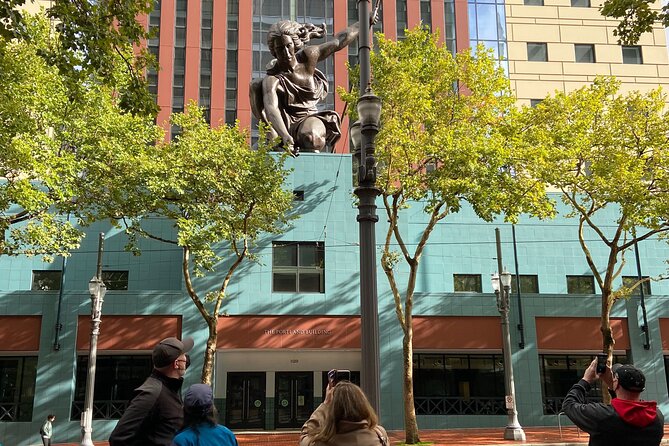 Intro to Portland Small Group Walking Tour - Starting Point: Director Park