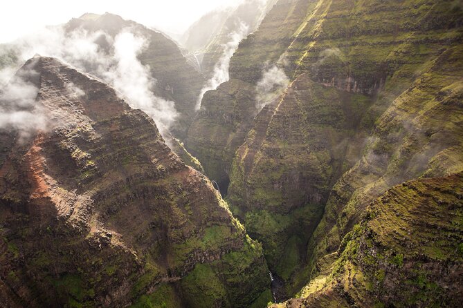 Kauai Deluxe Waterfall Safari: Helicopter Tour