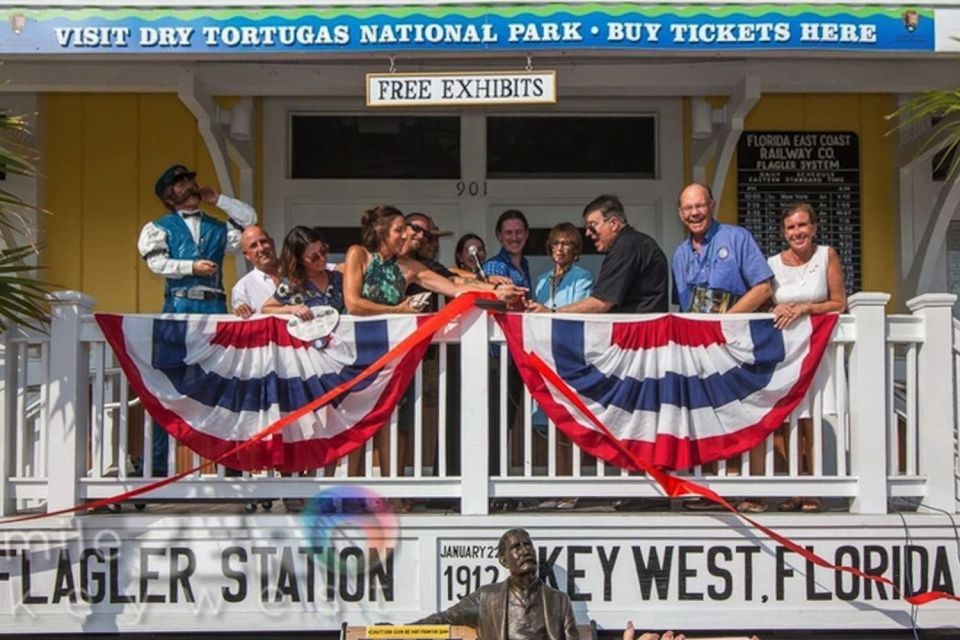 Key West: Hemingway’s Life and Local Food Walking Tour