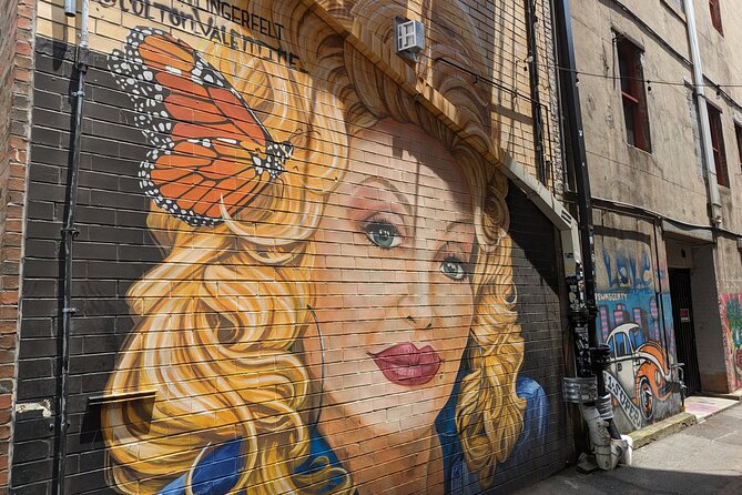 Knoxville Scavenger Hunt Walking Tour and Game - Practical Aspects: Price, Duration, and Accessibility