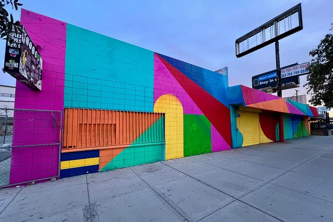 Las Vegas Arts District Walking Tour - Key Points