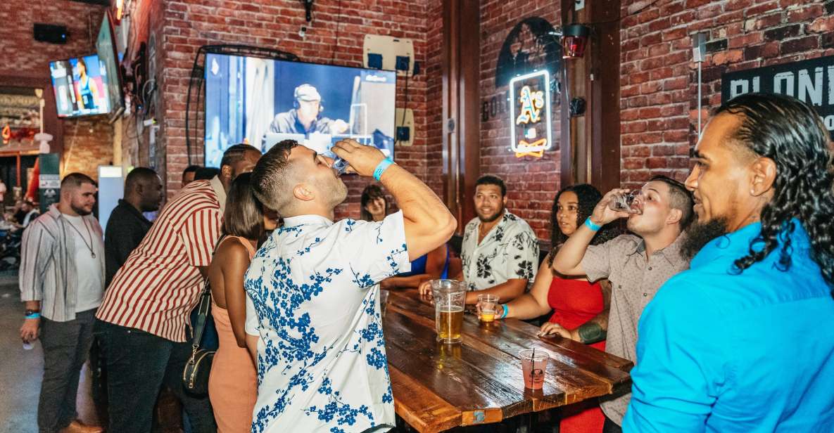 Las Vegas: Club Crawl and Party Bus with Free Drinks - Key Points