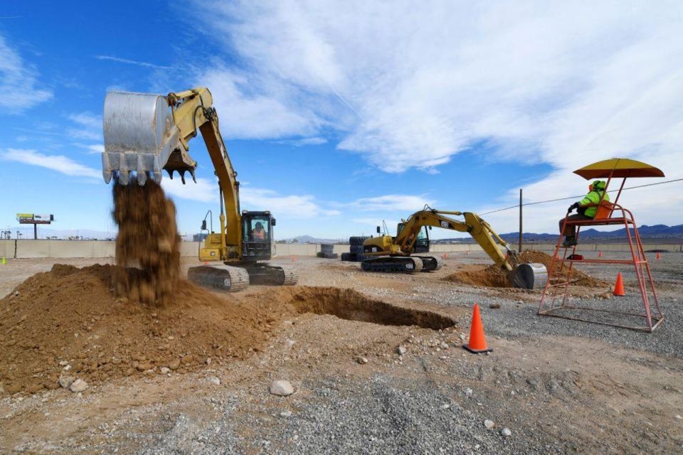 Las Vegas: Dig This - Heavy Equipment Playground - FAQ
