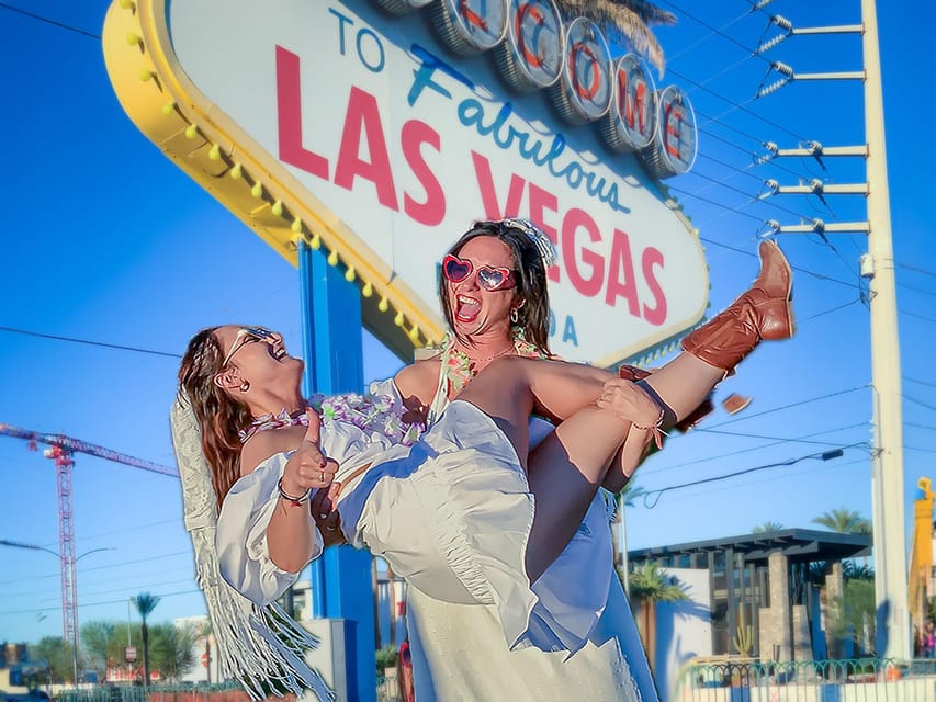 Las Vegas: Elvis Wedding with Las Vegas Sign Photos Included - Practical Tips for Booking and Enjoying Your Vegas Elvis Wedding