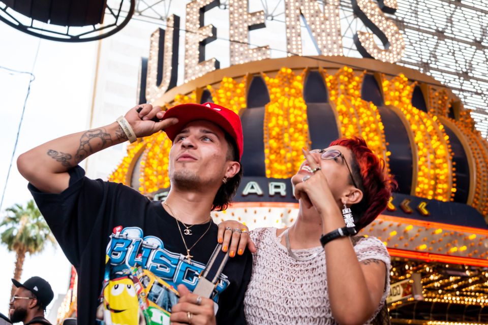 Las Vegas: Fremont Street Experience & Downtown Walking Tour - What You’ll See and Do on the Tour
