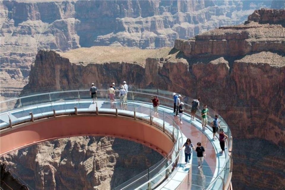 Las Vegas: Grand Canyon & Hoover Dam Tour & Skywalk Option - Detailed Breakdown of the Tour Experience