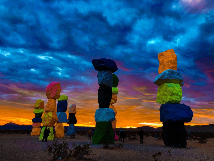 Las Vegas: Mojave, Red Rock Sign and 7 Magic Mountains Tour - An In-Depth Look at the Tour Experience