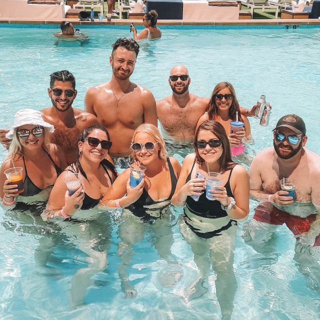 Las Vegas: Pool Crawl with Free Drinks on the Party Bus - Key Points