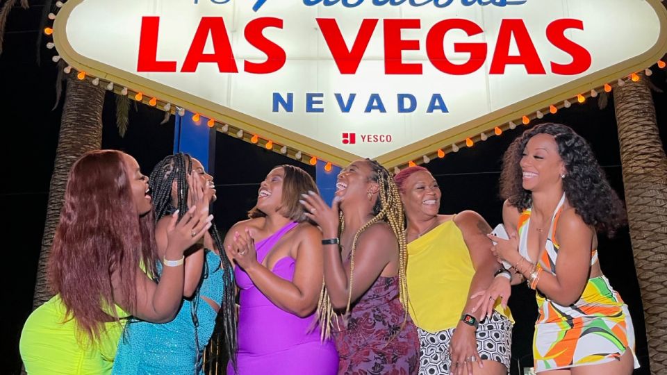 Las Vegas: Private Party Bus Tour Of Vegas Strip w Champagne - Why It’s Worth the Price